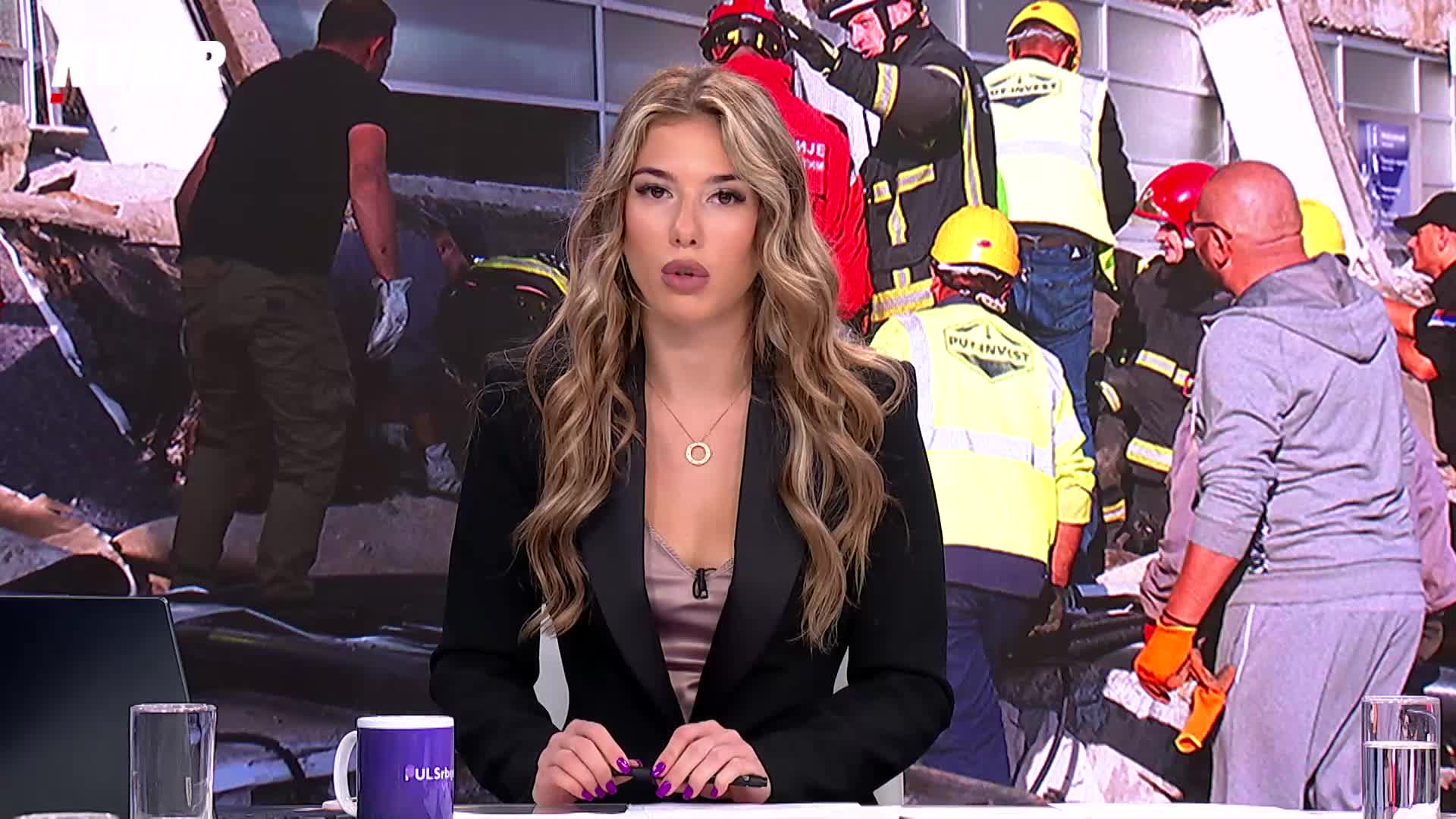 Novinarka Kurir televizije Katarina Pavlović ispred suda u Novom Sadu nakon tragedije na ...