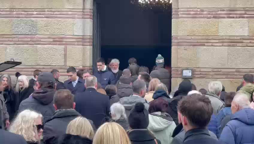 Sahrana ćerke Buleta Goncića | Adriamedia TV