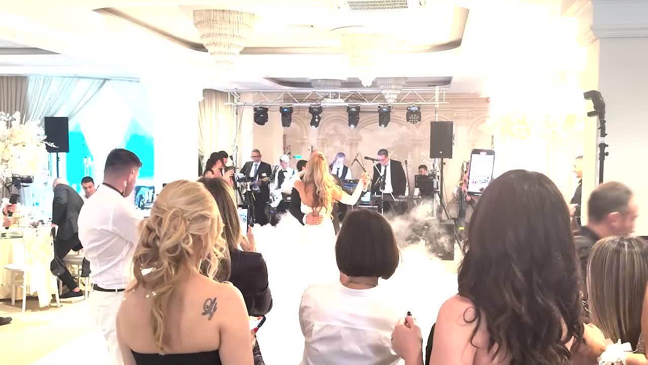 Prvi plest Tee Tairovic na svadbi | Adriamedia TV