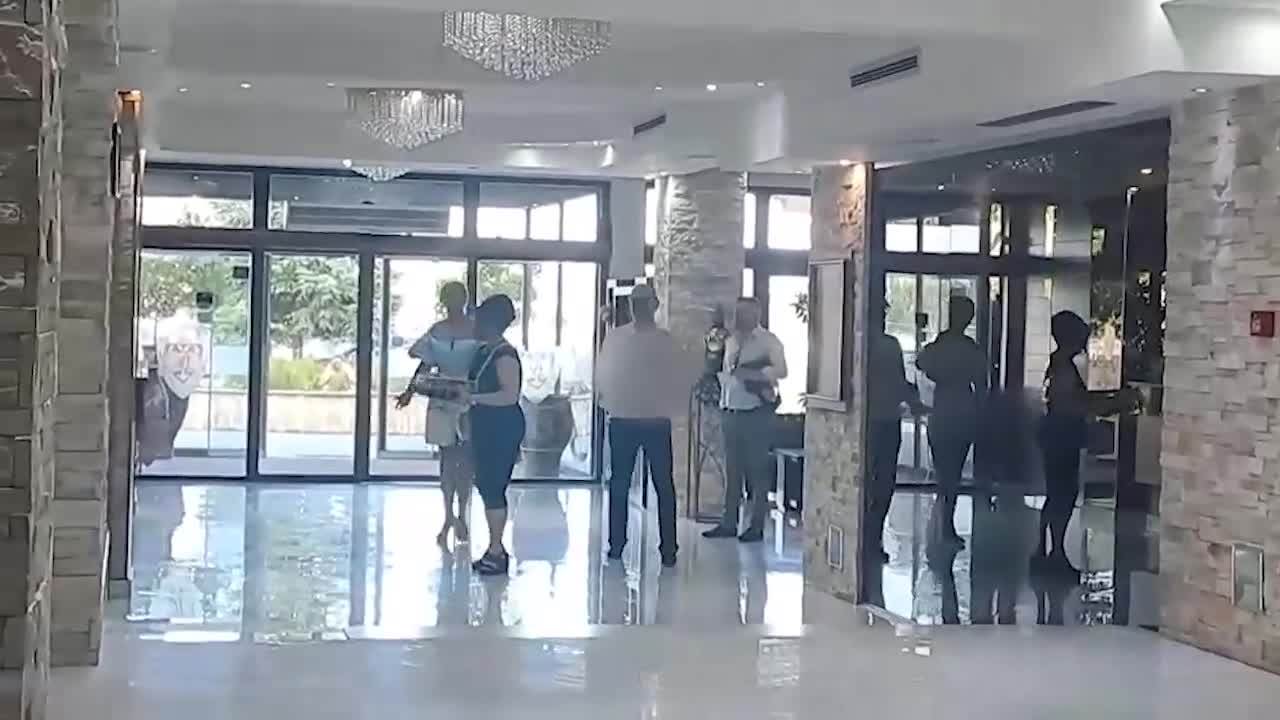 Sanja Maletic prvi put sa suprugom u javnosti zbog posebnog povoda ...
