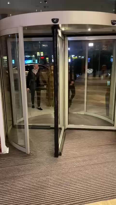 Tea Tairovic sa suprugom Ivanom | Adriamedia TV