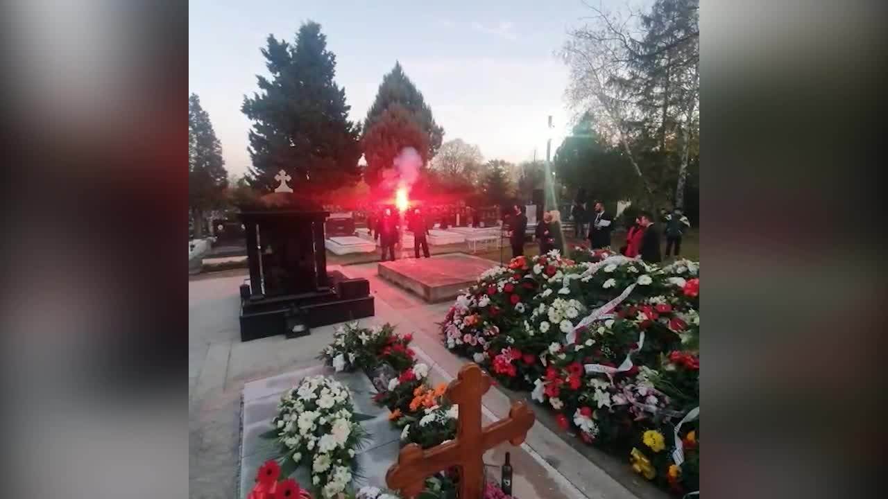 ISPRATILI SU GA I ZVEZDAŠI! Od Marinka Rokvića navijači se oprostili ...