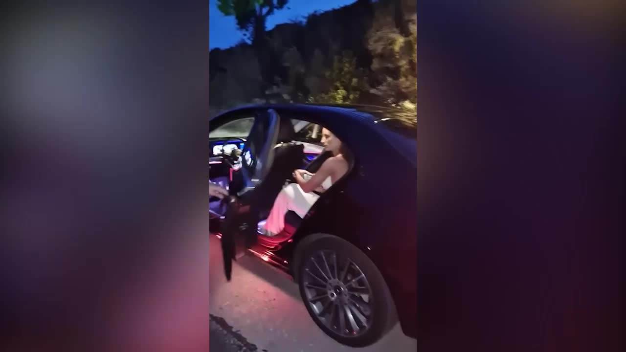 Didi Džej na glamuroznom parotid svetskog dizajnera Pjer Kardena u vili ...