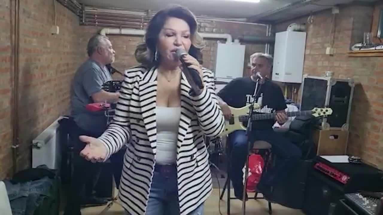 Ovako se Neda Ukraden sprema za koncert | Adriamedia TV