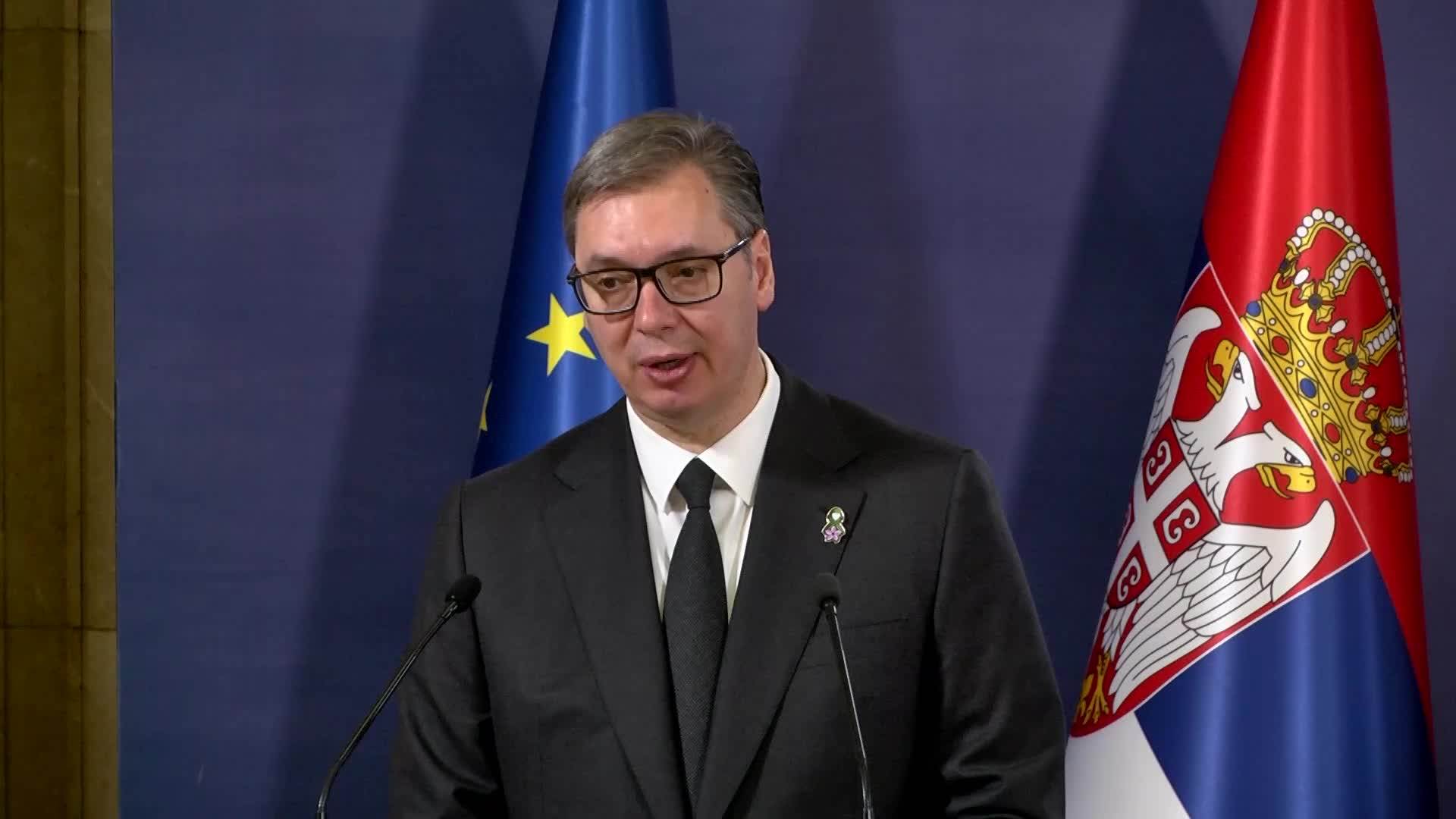 Vučić, sada je svima jasno da to institucija što je postojalo, postojalo je jer mi poštujemo ...