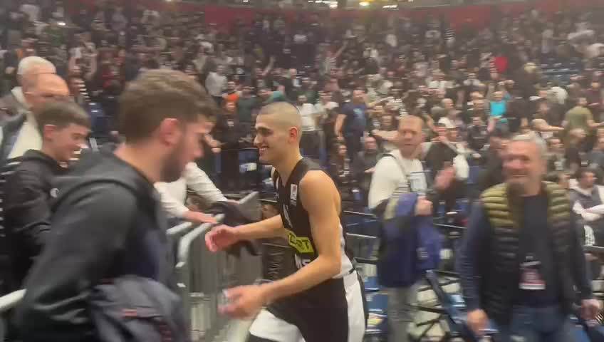 Jam Madar posle derbija najpre otišao do devojke i brata | Adriamedia TV