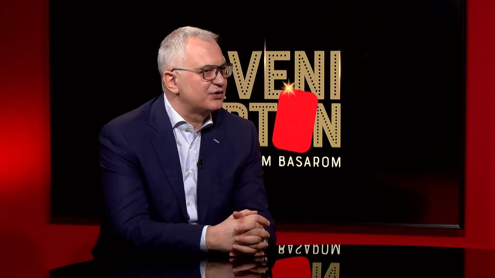 "NA INTERNETU PROČITAO DA PIJU KRV BEBAMA, PA IH UPUCAO!" Šutanovac o lakim metama drušvenih ...