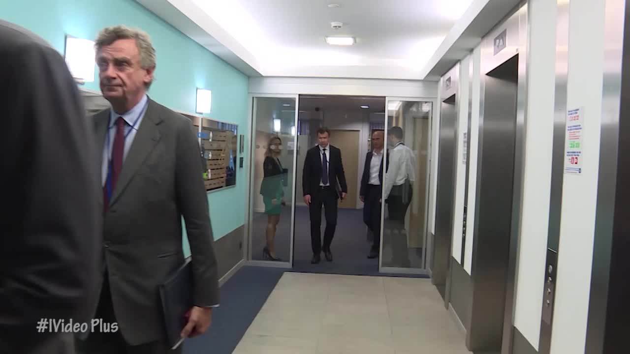 Predsednik Vučić u Briselu pred sastanak sa Boreljom i Lajčakom | Adriamedia TV