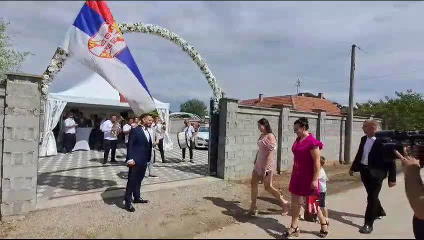 Darko Lazić dočekuje kumove | Adriamedia TV