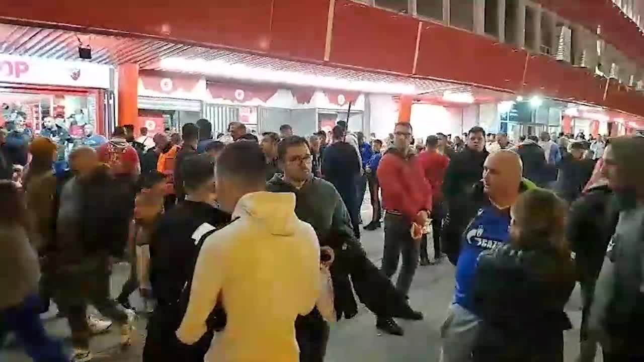 Atmosfera pred početak meča Zvezda - Lajpcig | Adriamedia TV