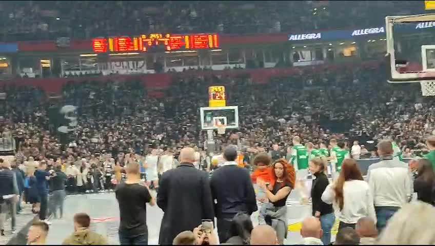 Ovacije za Lesora | Adriamedia TV