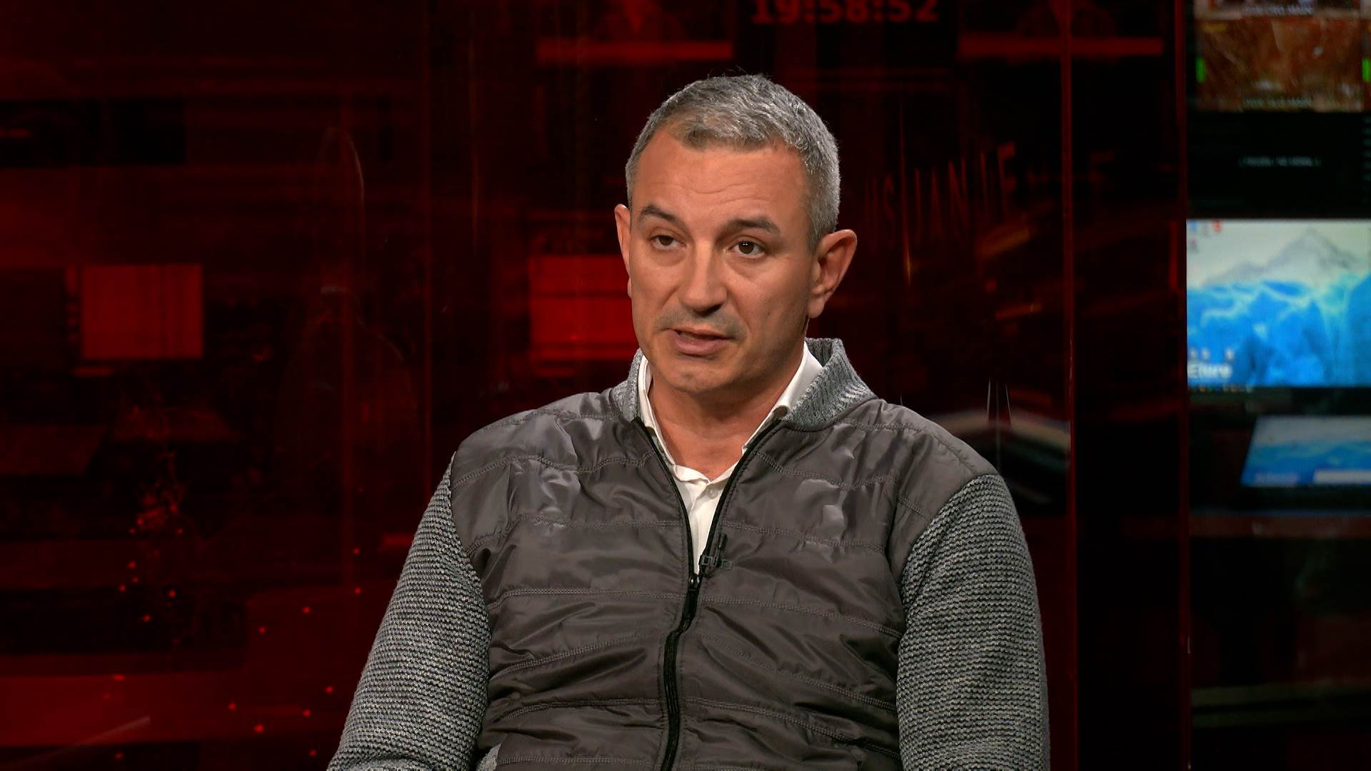 "OLAF ŠOLC JE POLITIČKI PATULJAK!" Ekonomista otkrio: Kada je došao na ...