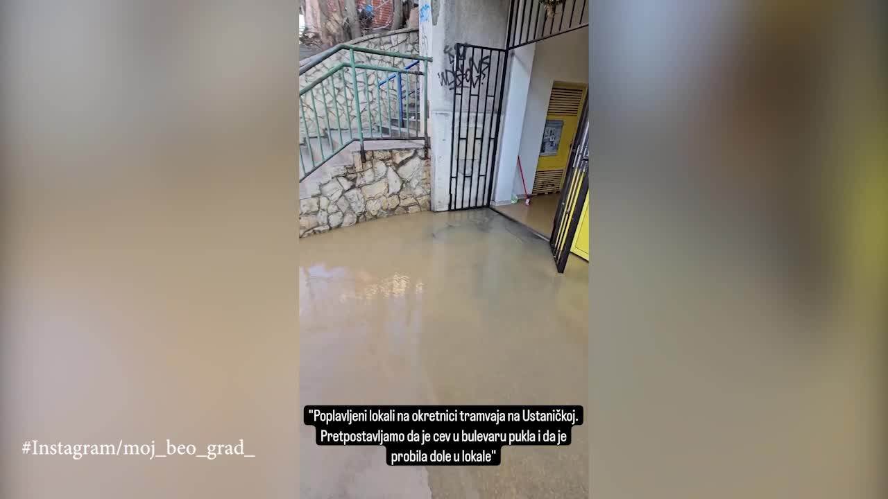 Pukla cev u Ustaničkoj | Adriamedia TV