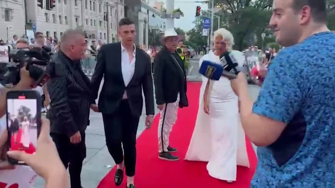 Jelena Karleuša stigla na izbor za mis | Adriamedia TV