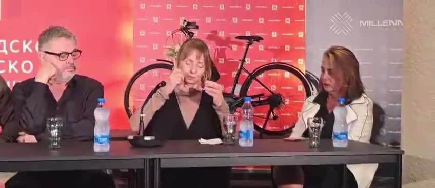 Vesna Trivalić u suzama na oeležavanju godišnjice smrti Jagoša Markovića - str. 243 TV