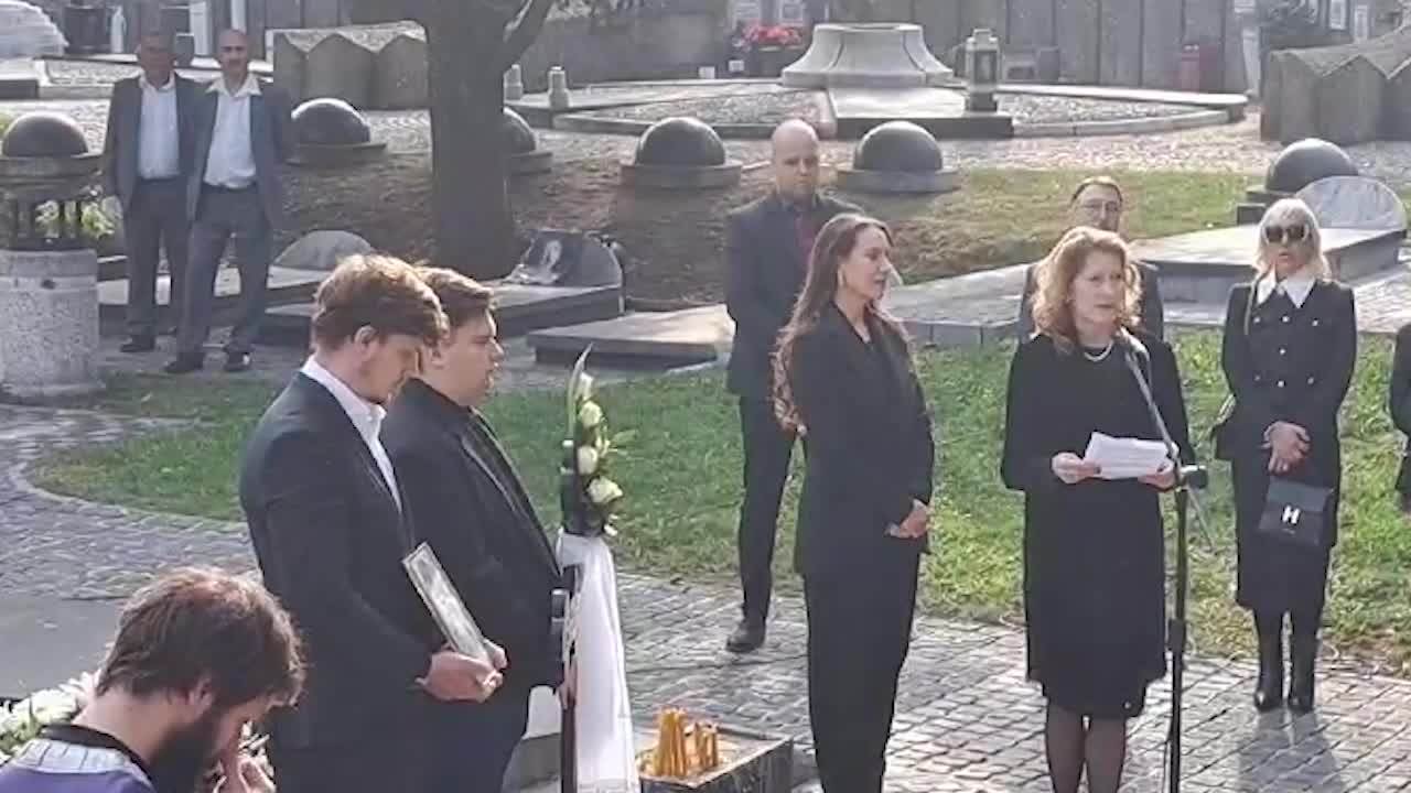 Dirljivi govor na sahrani poznatog reditelja | Adriamedia TV