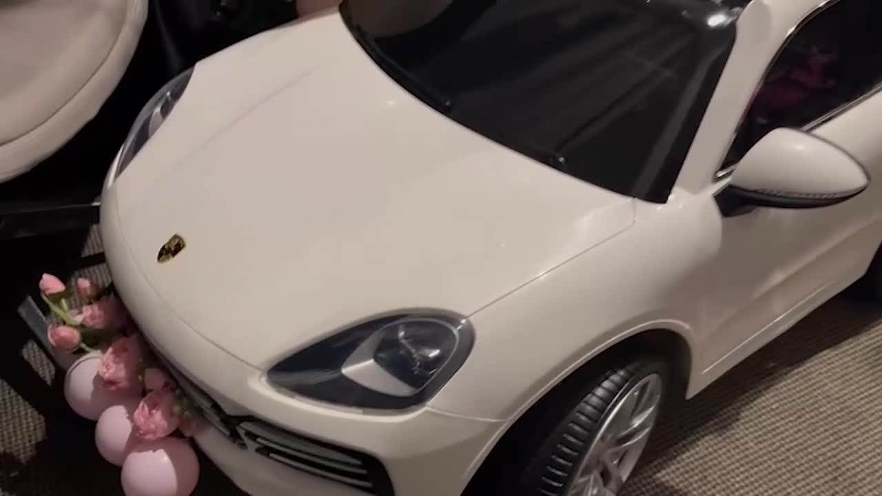 Poklon za cerku Porse i krunica | Adriamedia TV